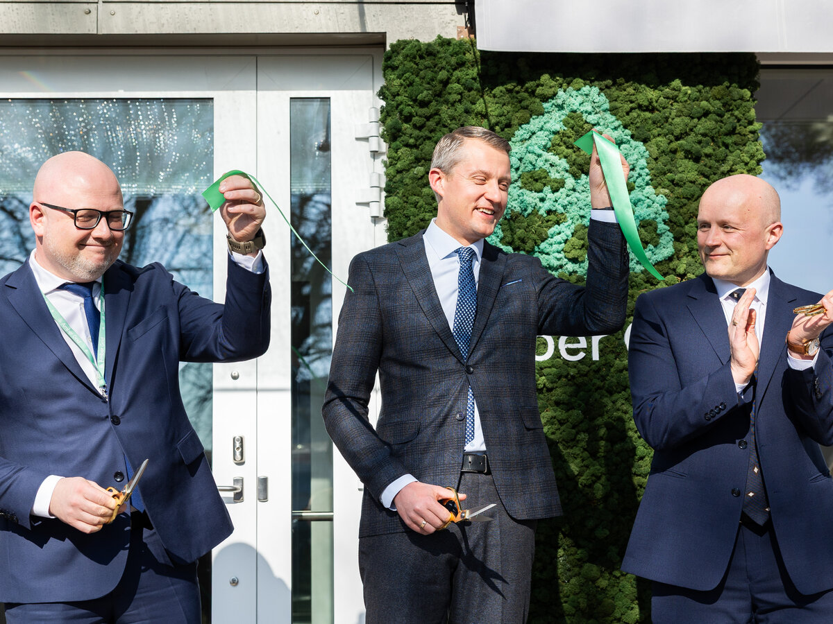 Amber Grid has opened a new System Control Centre: valves of the main ...